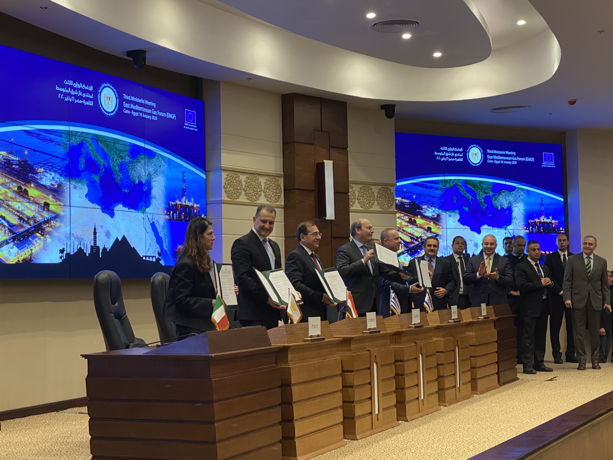 ΚΑΙ Η ΓΑΛΛΙΑ ΣΤΟ ΠΑΙΧΝΙΔΙ«Η ΓΑΛΑΖΙΑ ΠΑΤΡΙΔΑ» ΕΛΛΗΝΟΚΡΑΤΕΙΤΑΙ ...